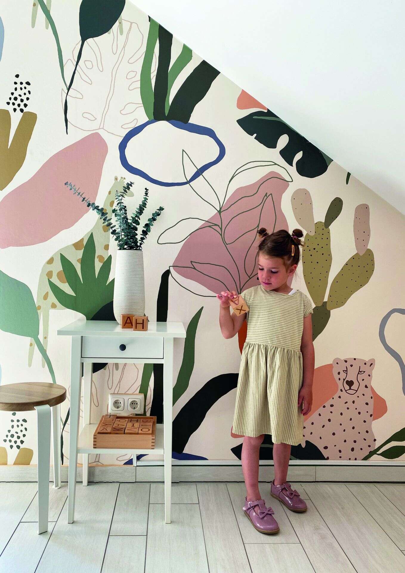 Wall mural Safari in Multi | Roomblush - RB246 | 2,0 m | 2,85 m | Rosa ...